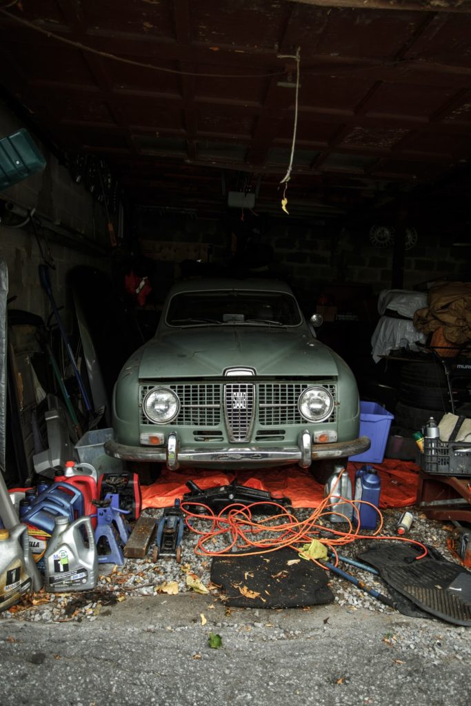 Reasons Why Your Garage is Always Messy and Difficult to Clean | My Zeo