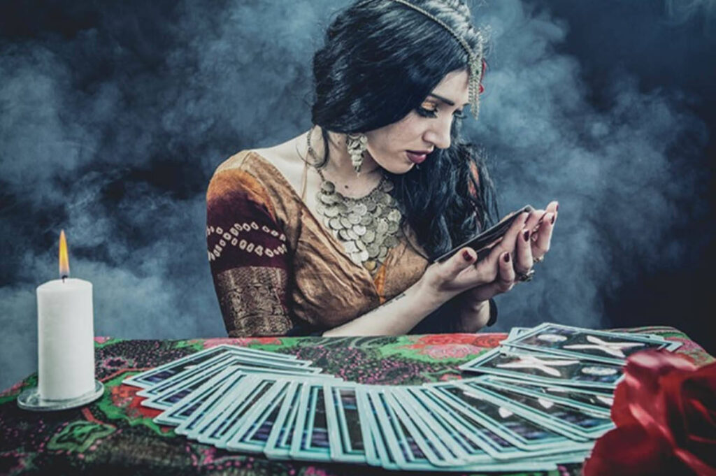 7 Types of Psychic Readings You Should Try | My Zeo