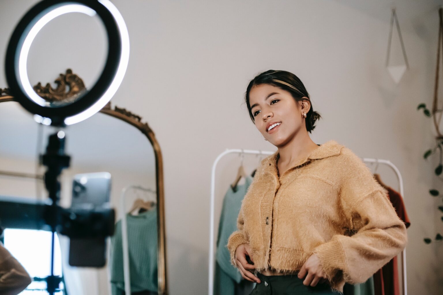 How to Choose the Perfect Instagram Profile Picture - My Zeo