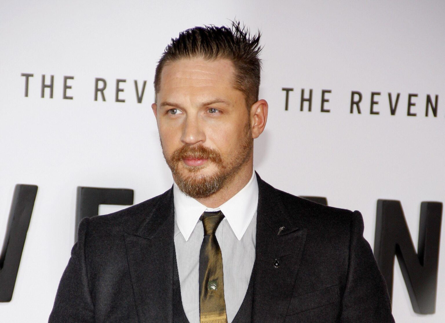 7 Male Celebrities Talk About Alcoholism And Quitting Drinking | My Zeo